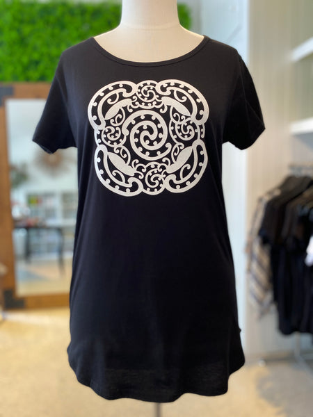 Ra Gossage - Māhutonga Round Neck T-shirt / Womens – Unity Collection